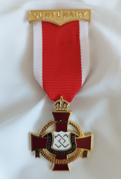 Masonic Knights Templar Regalia, Mantles, Tunics, Swords, Equipment